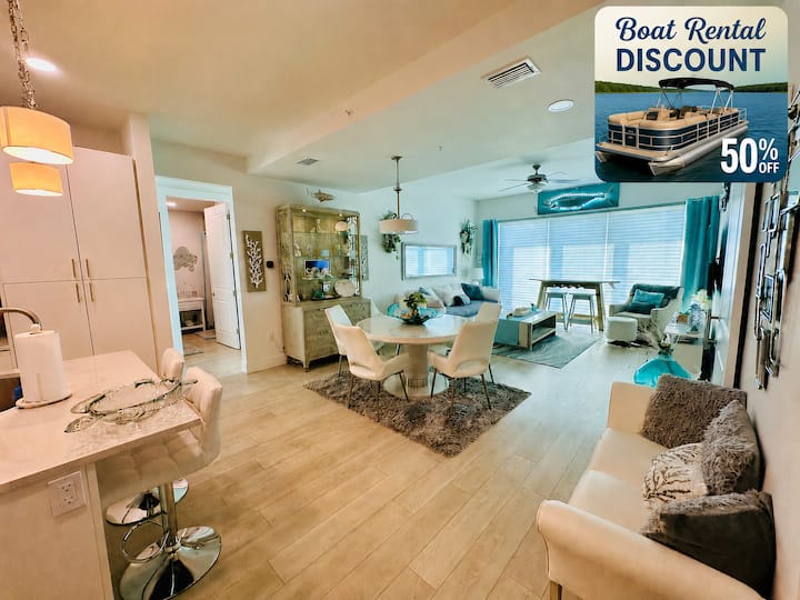 The Harbor New Luxury Top Floor Corner Unit Condo - Madeira Beach, FL