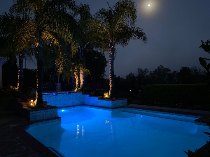 Thousand Oaks Pool Paradise - Thousand Oaks, CA