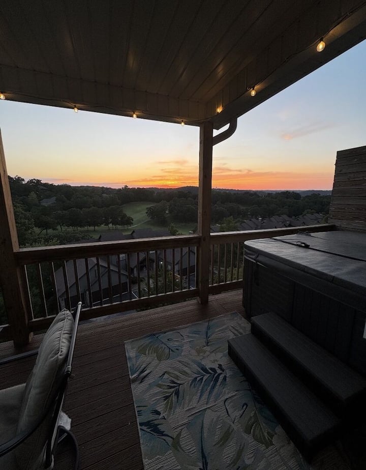 Jenni's House W/ Hot Tub-arcade-free Sdc Tickets - Branson, MO
