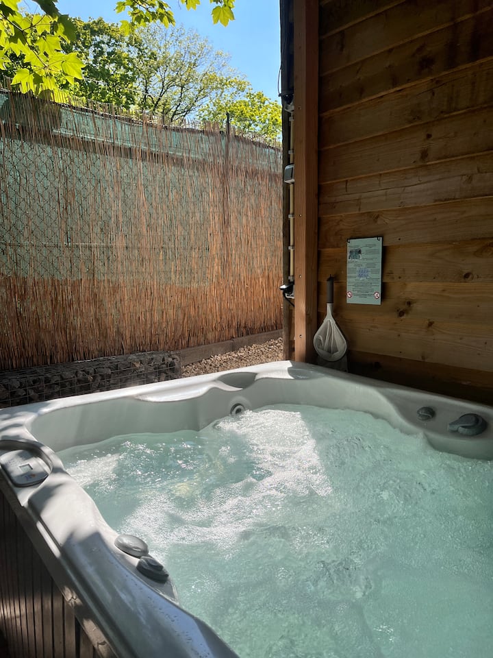 Spoor 1 Met Jacuzzi - Waalwijk