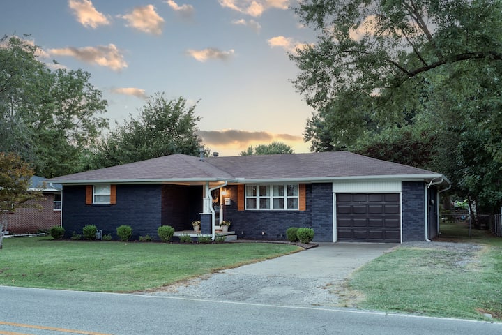 The Little Blue Wonder - Springdale, AR