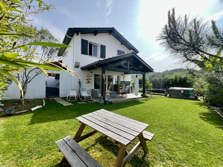 Uhaina Etxea - Saint-Pée-sur-Nivelle