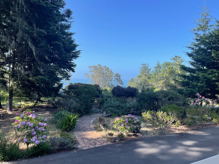 Peaceful Coastal Retreat With Ocean & Garden Views - Sea Ranch, CA