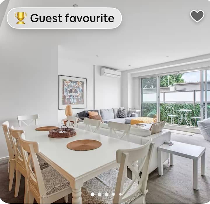 Perfectly Positioned Port Melbourne. - Brooklyn