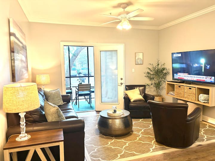 Modern-coastal Near Sportsplex/beaches/ Owa, Pool - Foley, AL