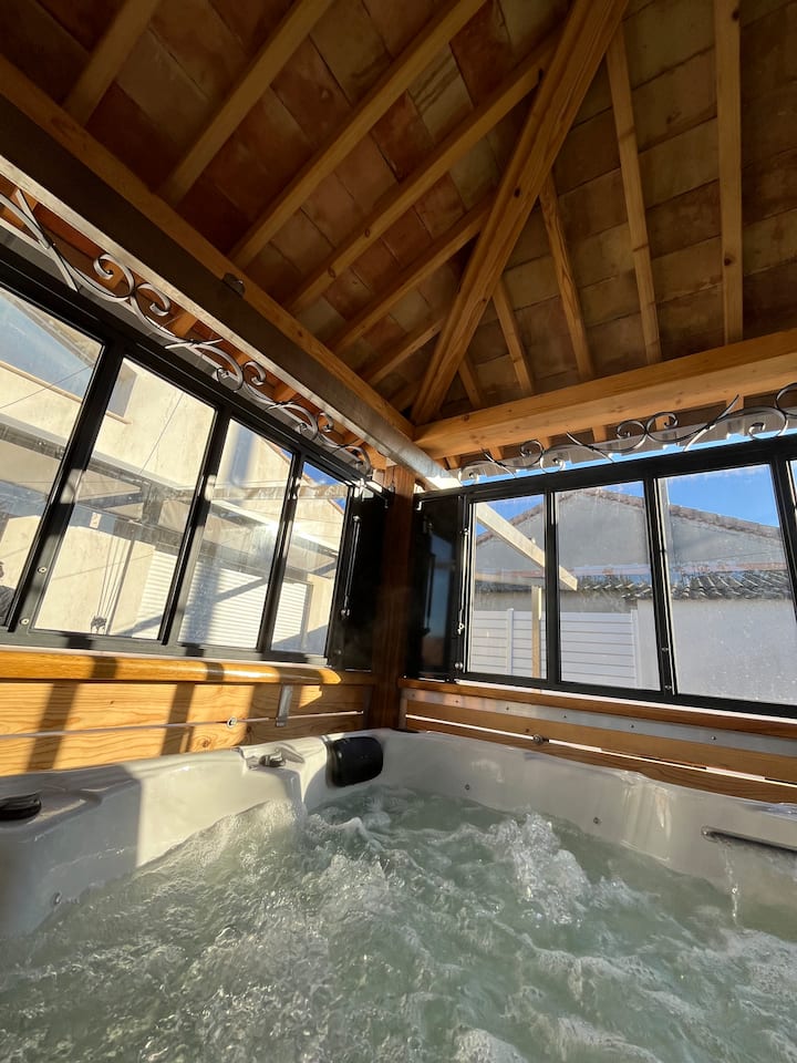 Chez Rose
(Maison Avec Jacuzzi Privé) - Carry-le-Rouet