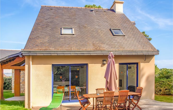 Amazing Home In Erquy With Heated Swimming Pool - Erquy