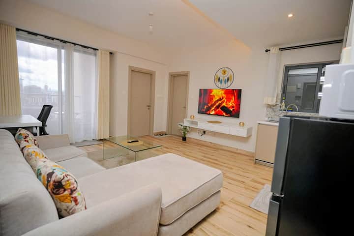 Urban Luxe 1br Westlands | Pool, Gym & City Views - Nairobi