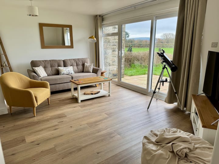 Family Friendly 3 Bedroom Bungalow - Isle of Wight