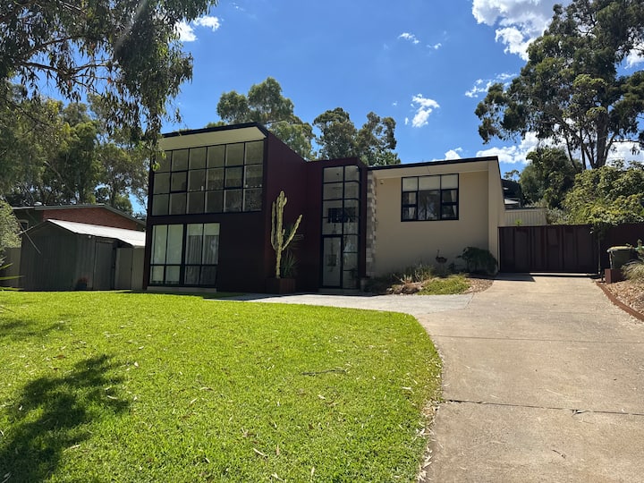 Spacious Hills Retreat - Adelaide