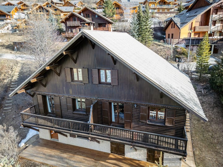 Vaste Appartement Dans Chalet Avec Cheminée - Serre Chevalier