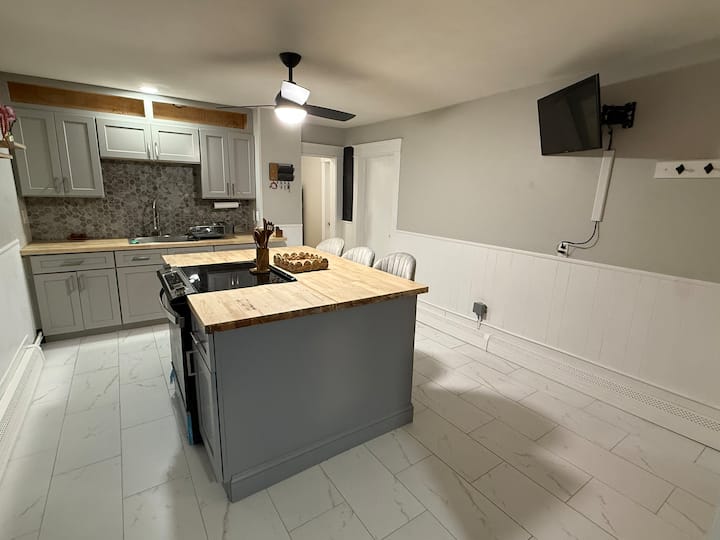 The Bristol Hive - Bristol, CT