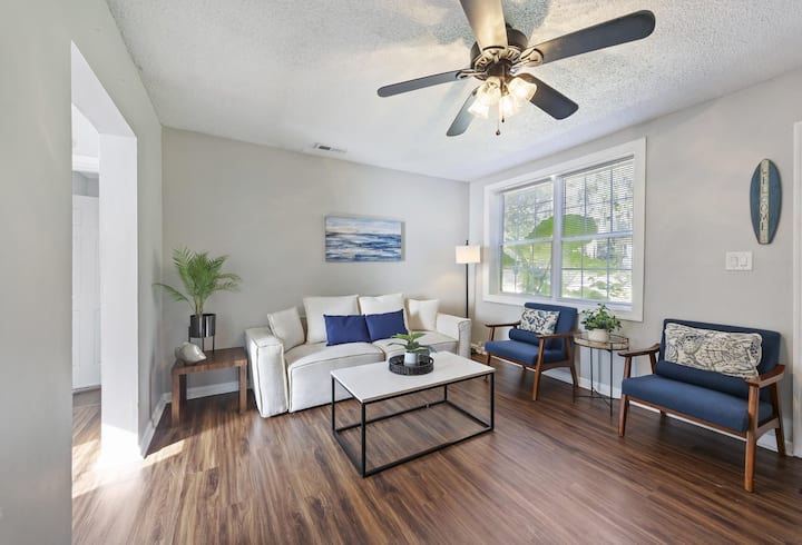 Beachy Bungalow- Walk Downtown, Close To Mcas - Beaufort, SC