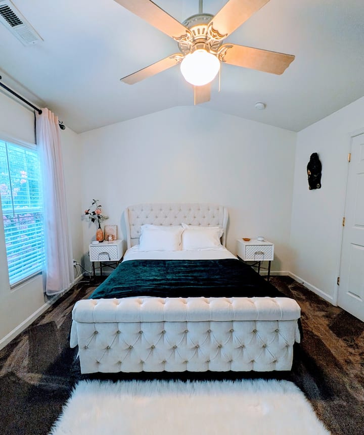 3 Bed 2 Bath Townhouse W Swimming Pool, Rdu - Raleigh, NC