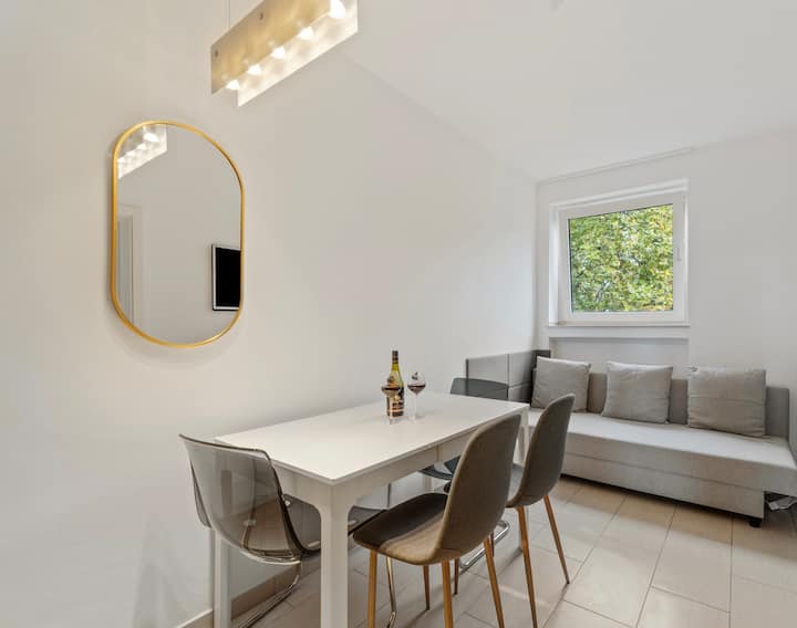 Cozy 3 Zimmer Ferienwohnung In Bestlage + Balkon - Cologne