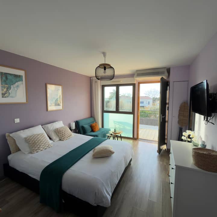 Dans Un Ecrin De Verdure Aix, Rés Avec Piscine - Éguilles