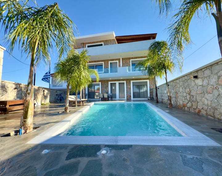 Odysseia Stay • Pool & Private Jacuzzi •2min Beach - Rhodos