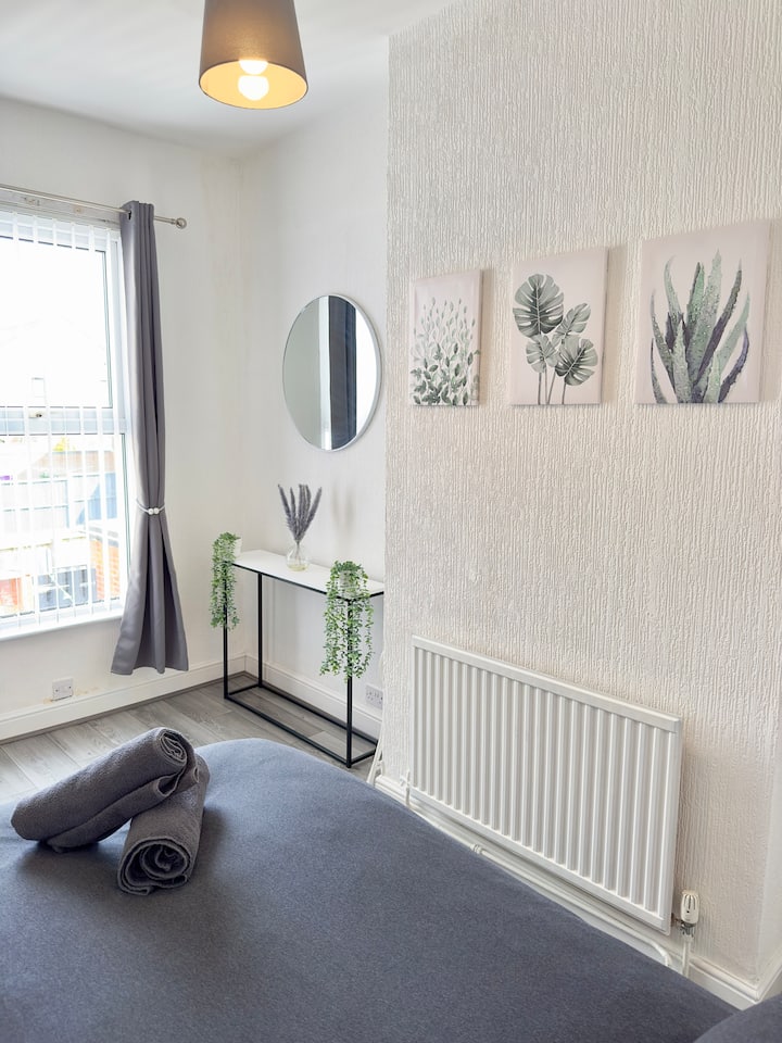 Modern Home Near City Centre & Lfc - Liverpool
