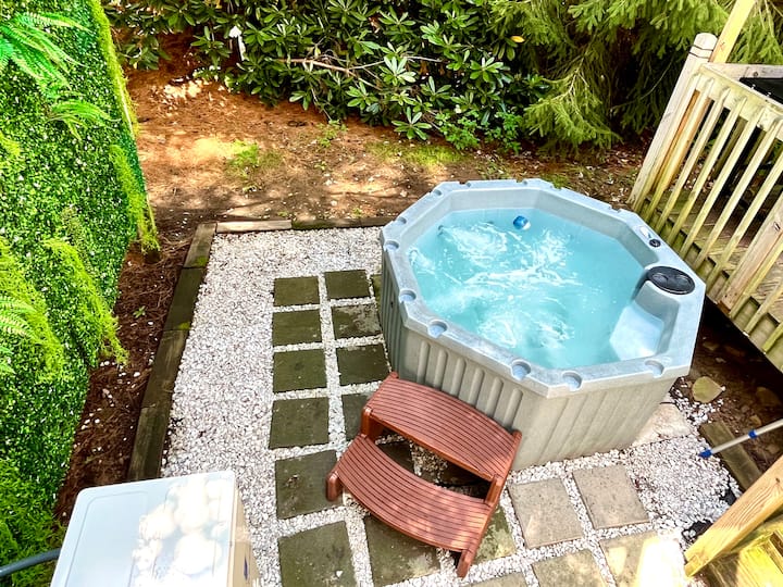 2 Mins To Ski Slopes| Hot Tub| King Bd | Firepit - Lake Harmony, PA