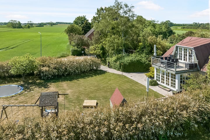 Child-friendly Cottage With Large Indoor Pool - 덴마크