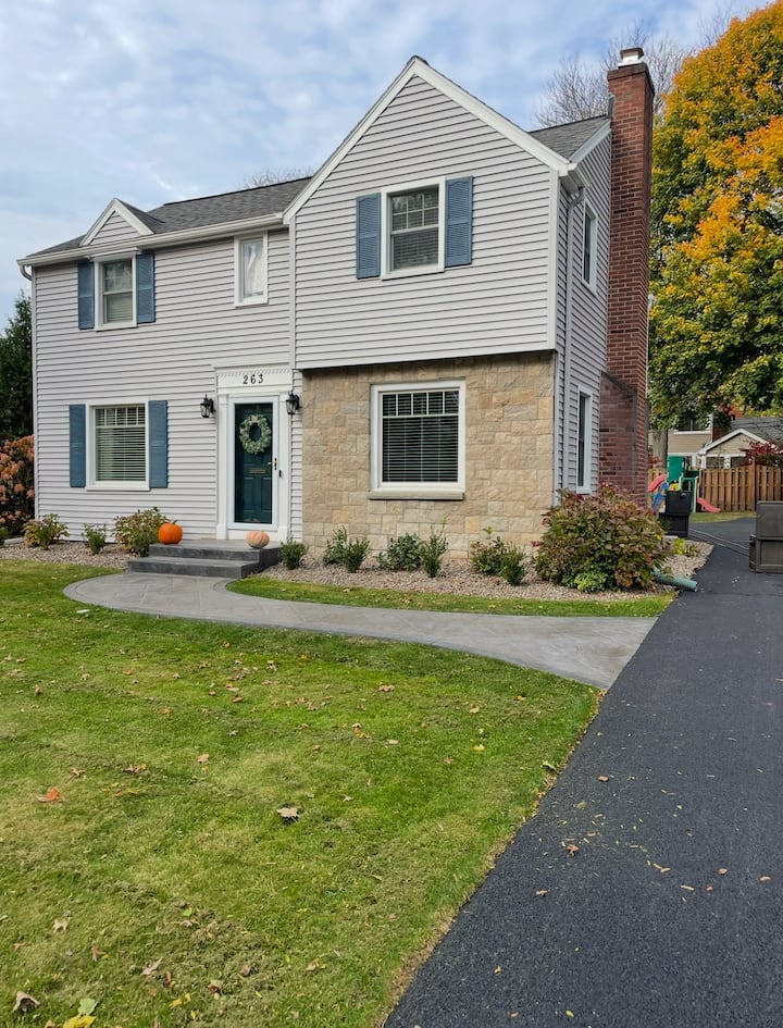 Adorable House In Brighton (Centrally Located) - Rochester, NY