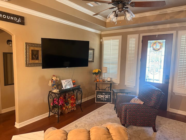 The Comfort Retreat - Comfort, TX