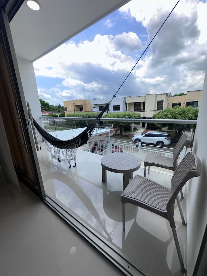 Lujoso Y Amplio Apartamento 3 Aires Acondicionados - Montería