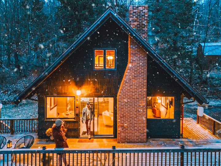 Japanese Zen Catskill Cabin • Fireplace • Mtn View - Roxbury, NY