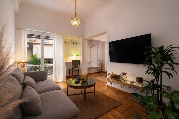 2br Vintage & Artistic Retreat In Athens Heart - Athens