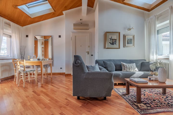 Iflat| Penthouse In Trento - Trento