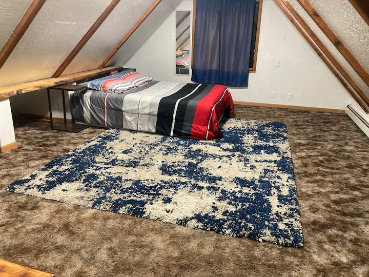 Spacious Cozy A Frame Cabin Room - South Lake Tahoe, CA