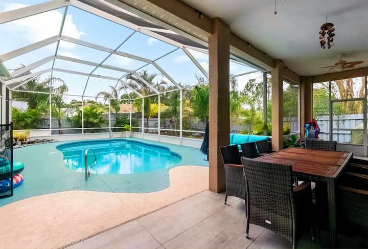 Spacious Palm Coast Paradise - Palm Coast, FL