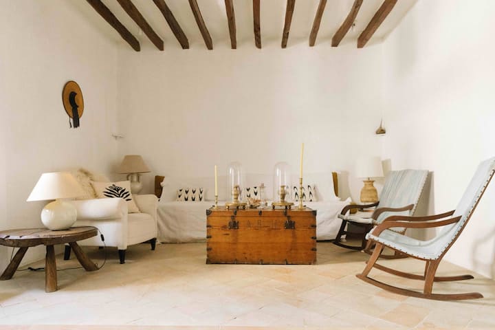 Historical & Charming Village Townhouse - Inca
