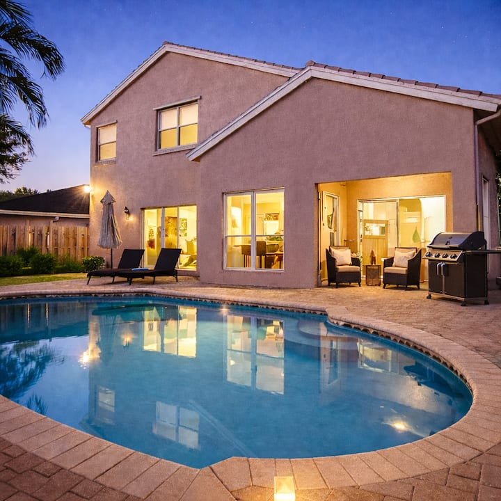 Luxe Resort: Hr Stadium~w/mini Beach~pool~king Bed - Miramar, FL