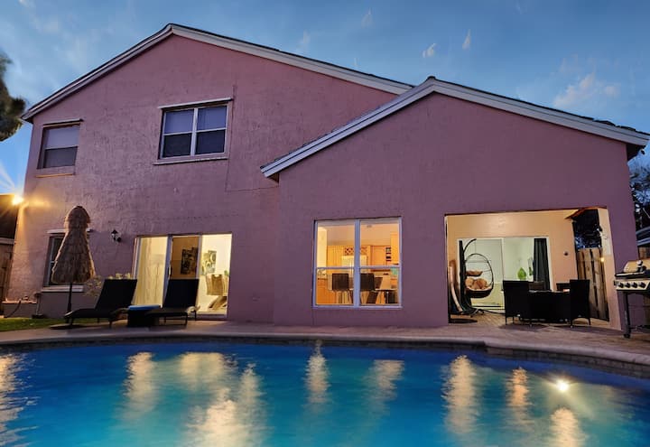 Luxe Resort: Hr Stadium~w/mini Beach~pool~king Bed - Miramar, FL