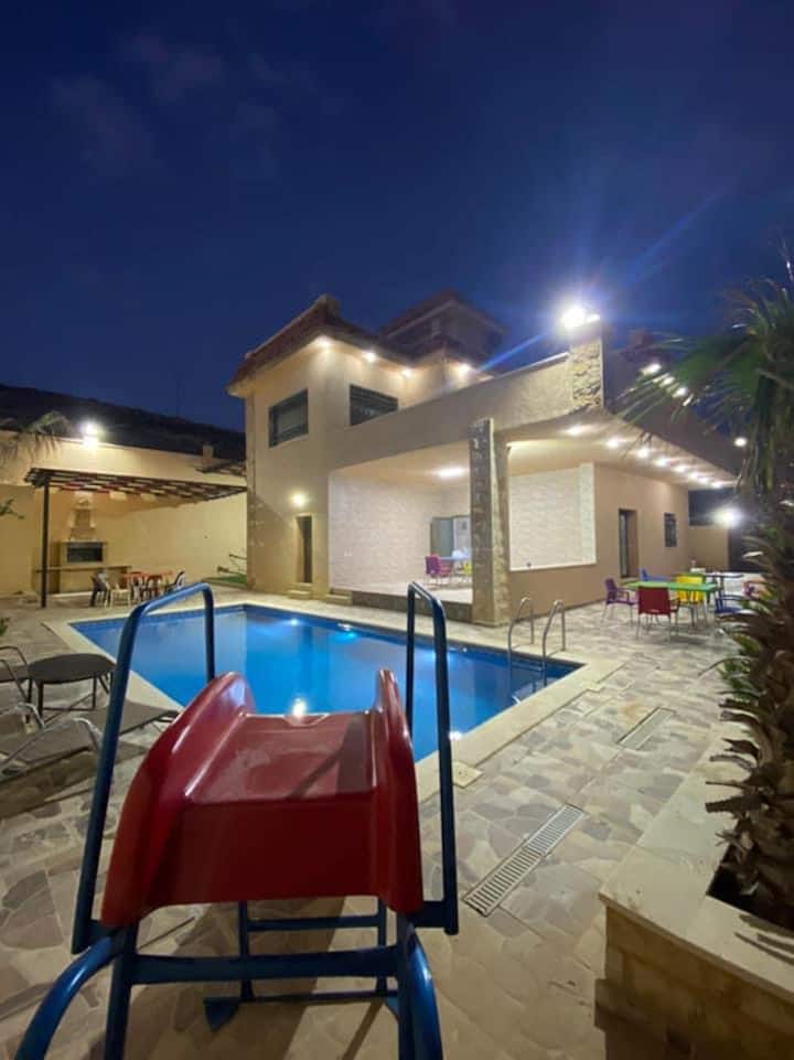 Happiness Chalet - Amman
