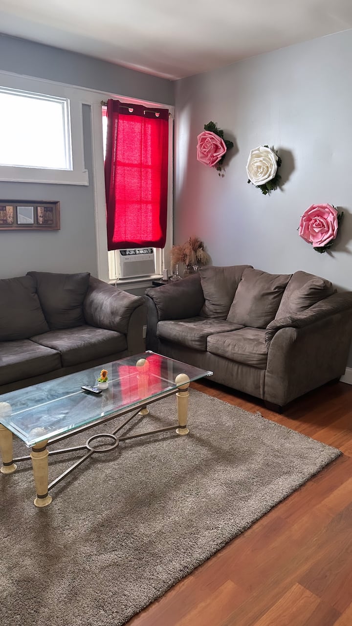 4 Bedrooms/close To Everything - Newark, NJ