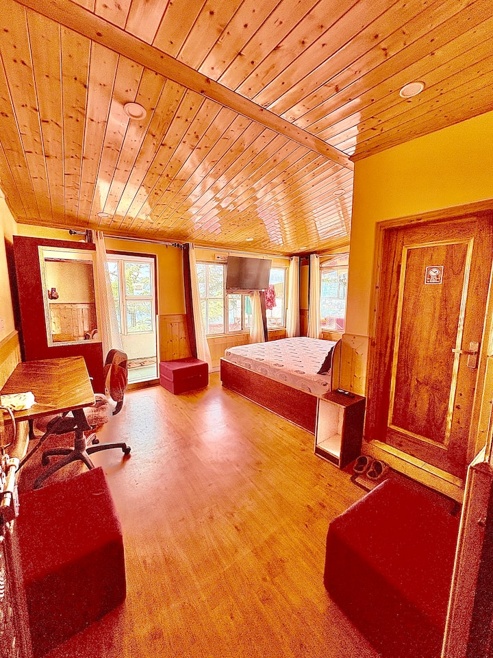 Silver Cedar Near Mall Road - Shimla