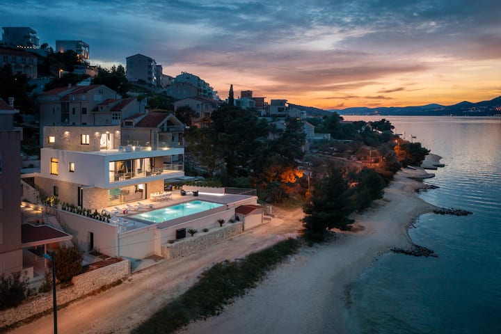Beachfront Villa Milka With Pool - Trogir