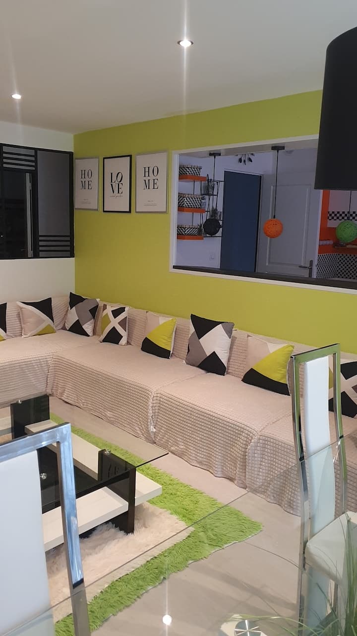 Appartement De Cent Mètre Carré Entièrement Rénové - Sucy-en-Brie