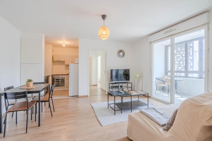 Spacieux 2 Chambres Proche Paris & Stade De France - Le Bourget
