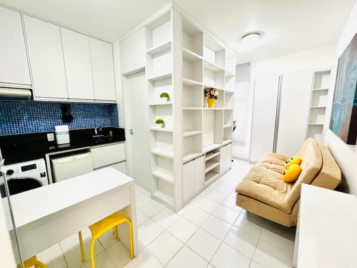 Flat Confortável Em Condomínio Residencial Seguro - Brasília