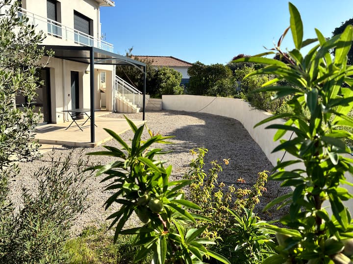 Luxueux T3 Lumineux Parking Wifi Vue Montagne Sud - Calenzana