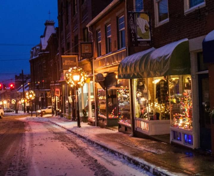 Church Street Cape - Belfast, ME