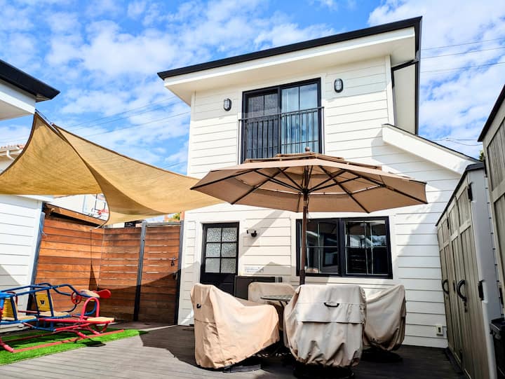 Comfy 2-story Mar Vista Guesthouse - Culver City