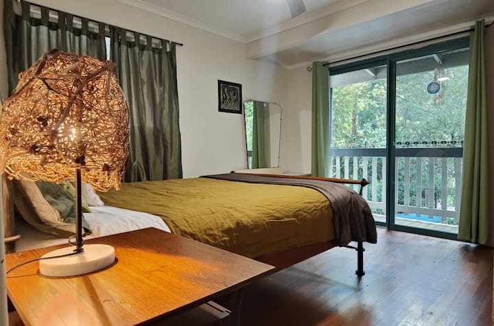 Yaya's - South Golden Beach