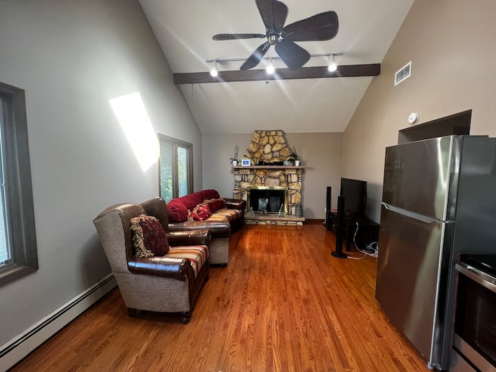 Renovated 1 Bedroom Apartment In Westbury - Westbury, NY