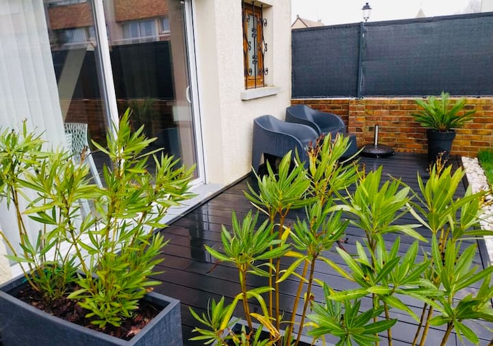 Parking Gratuit+jardin Privatif - Montigny-le-Bretonneux