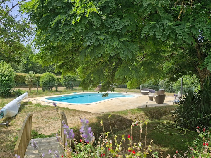 Superbe Maison Familiale 12 Personnes Avec Piscine - Francia