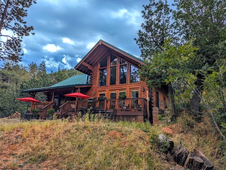 Stargazer Cabin | Pet-friendly, Private Getaway - Strawberry, AZ